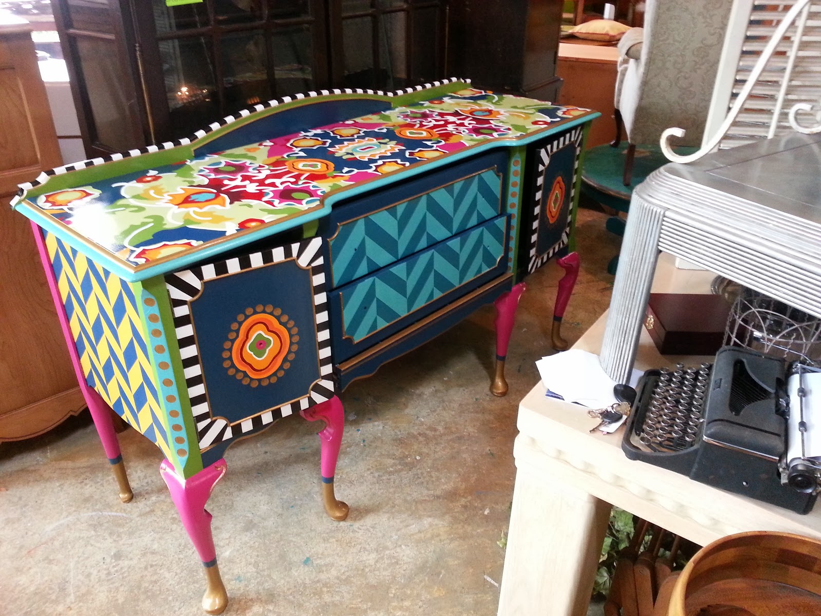 Confessions of a DIY-aholic: Folk art buffet