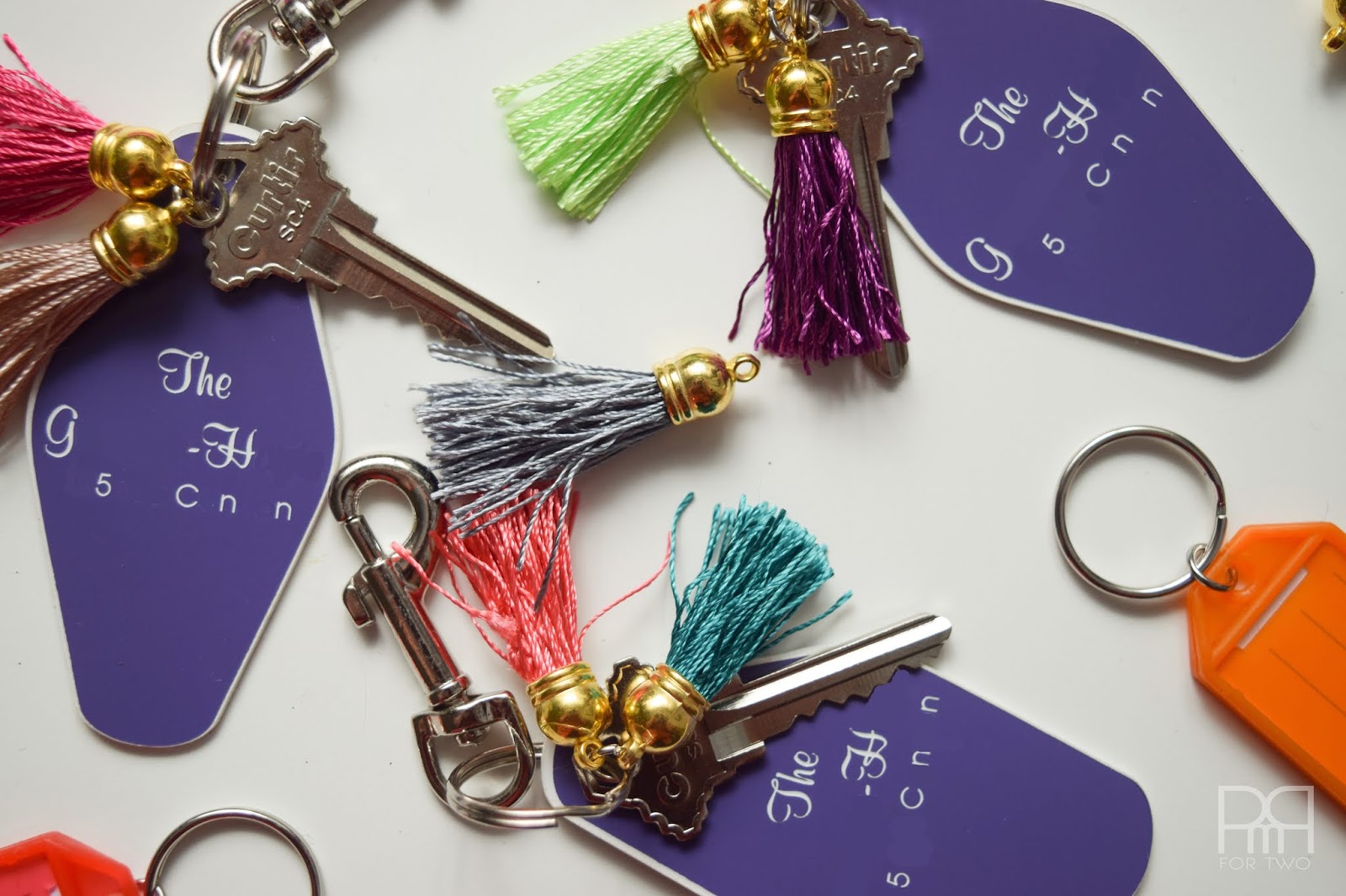 Creative Idea for Vintage Hotel Motel Key Tags | Sanzo Specialties Blog