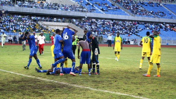 CHUJI AIPELEKA YANGA NUSU FAINALI ~ BONGO CORNER