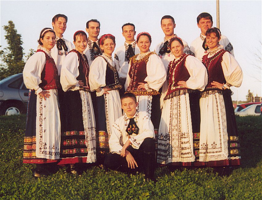 FolkCostume&Embroidery: Overview of the peoples and costumes of ...