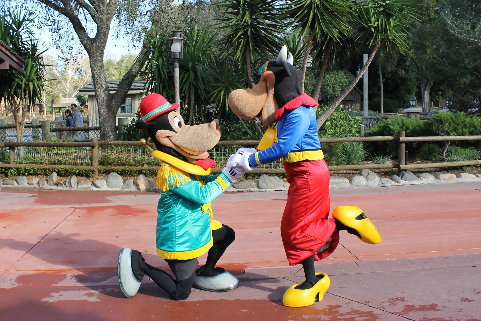 Unofficial Disney Character Hunting Guide Disney Junior