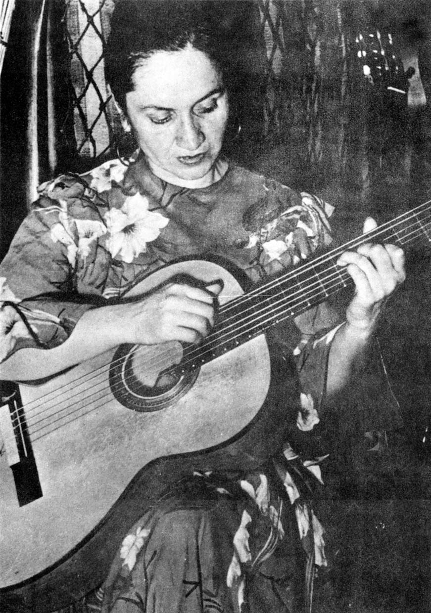 Mteresa: EN POCAS PALABRAS: VIOLETA PARRA