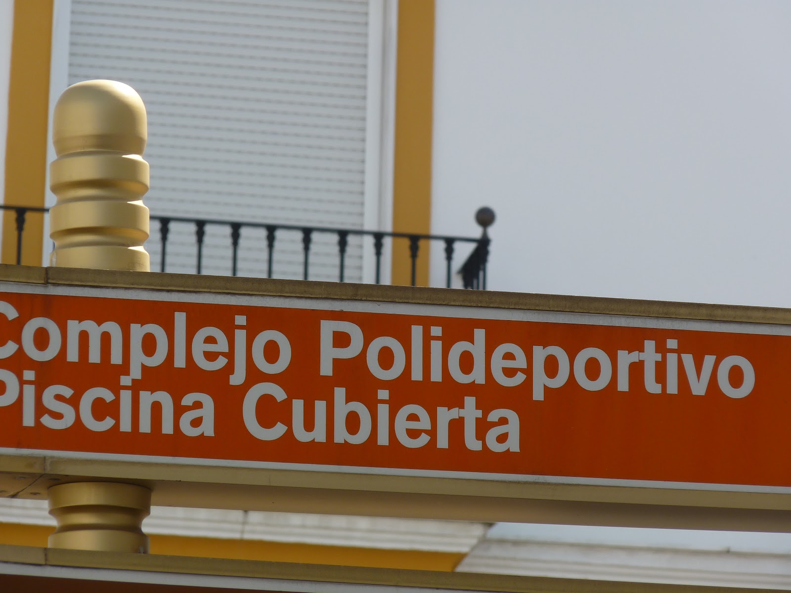 Ubrique en verde: III-Carteles para pensar.