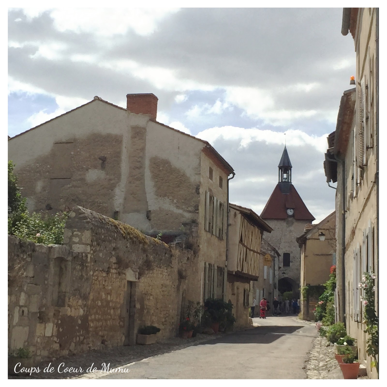 Charroux : un Village aux multiples Surprises ! - Coups de Coeur de Mumu