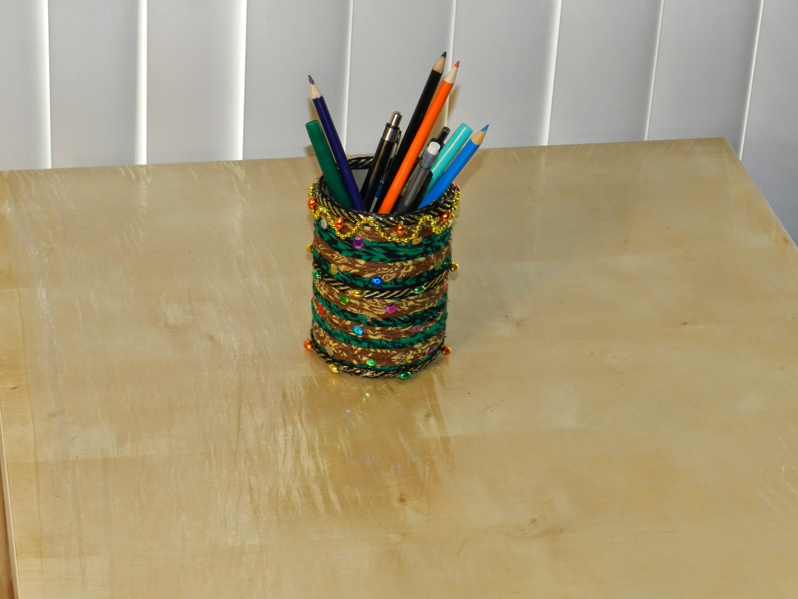Creative DIY crafts: diy pen stand