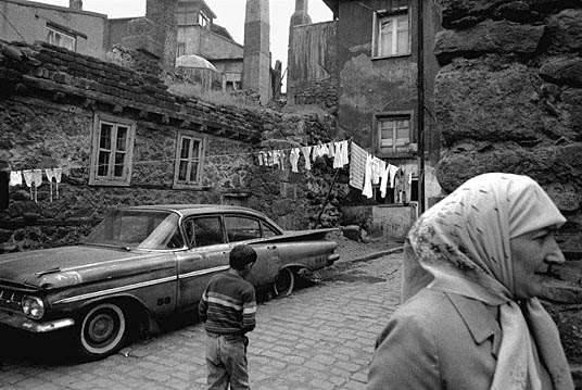 Fotógrafos: Nikos Economopoulos - LMD (Magazine digital para diletantes ...