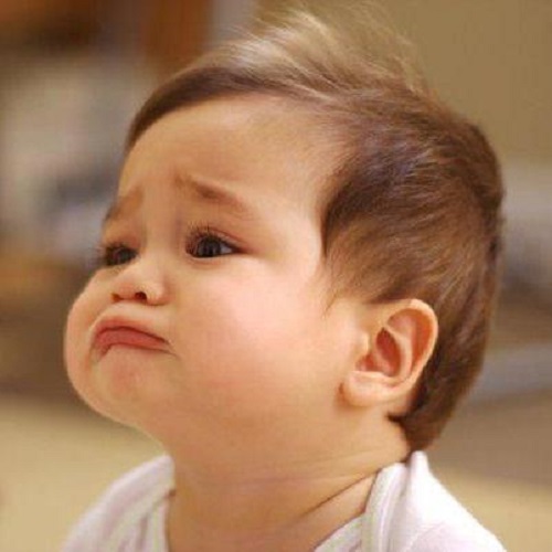 Photo bébé triste - Bébé et décoration - Chambre bébé - Santé bébé ...