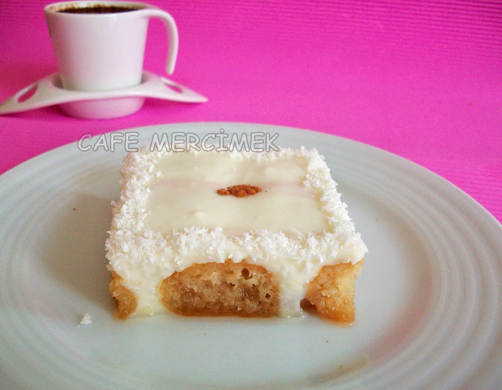 CAFE MERCİMEK: Pırasalı Mısır Unlu Kek