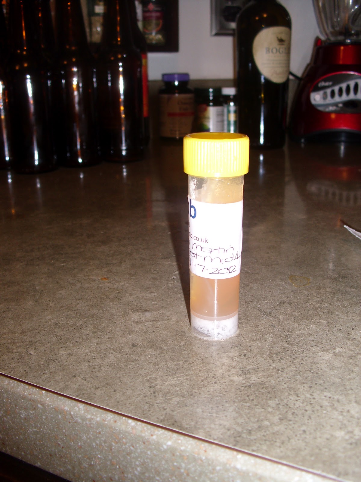 Becoming a BrewMistress: 02-19-12 - Classic Dark Ale - Toohey's