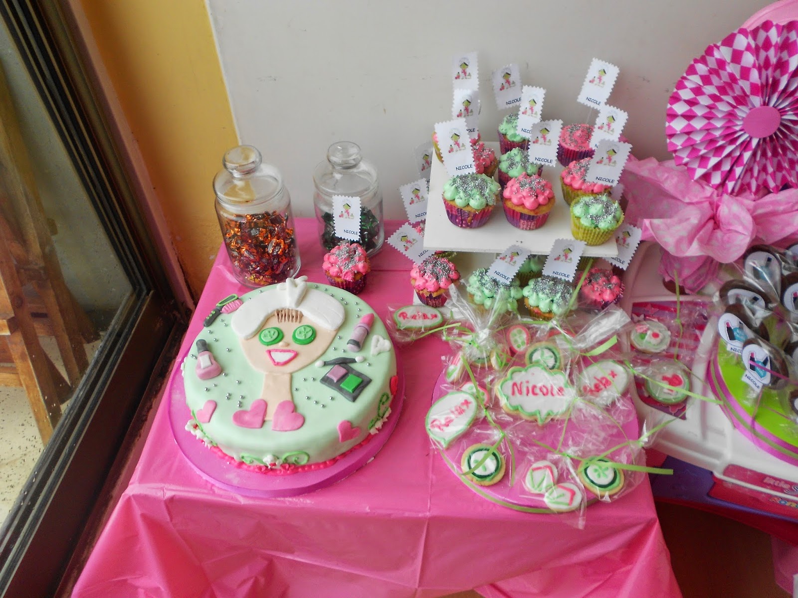 Dulce Rocio Pasteleria Artesanal: Mesa Tematica Spa para Nenas