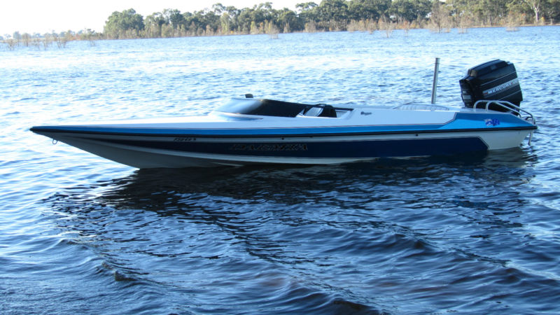 AUSSIE SKIBOATS: random; FLIGHTCRAFT DOMINATER