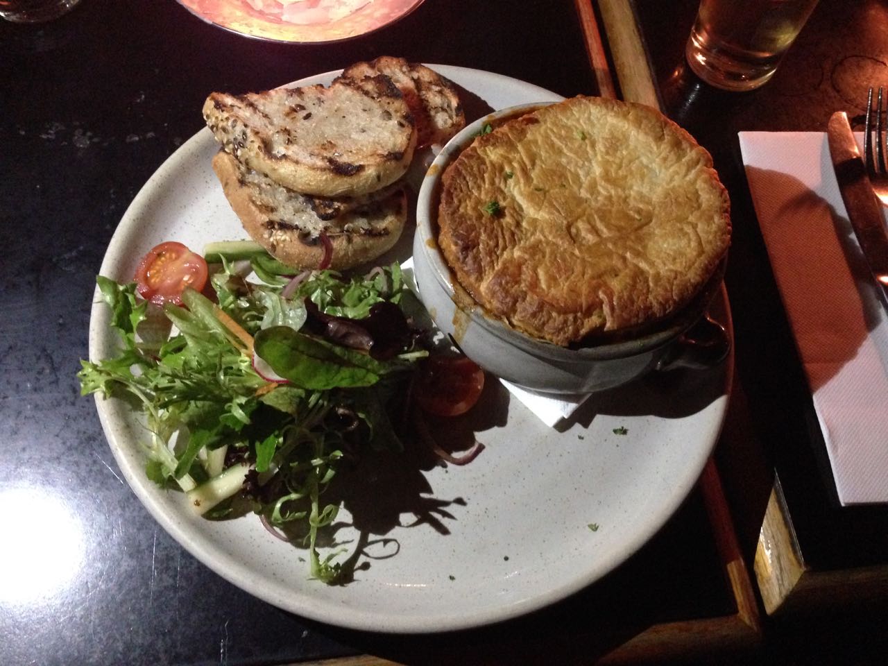 Green Gourmet Giraffe: Wesley Anne: Northcote pub