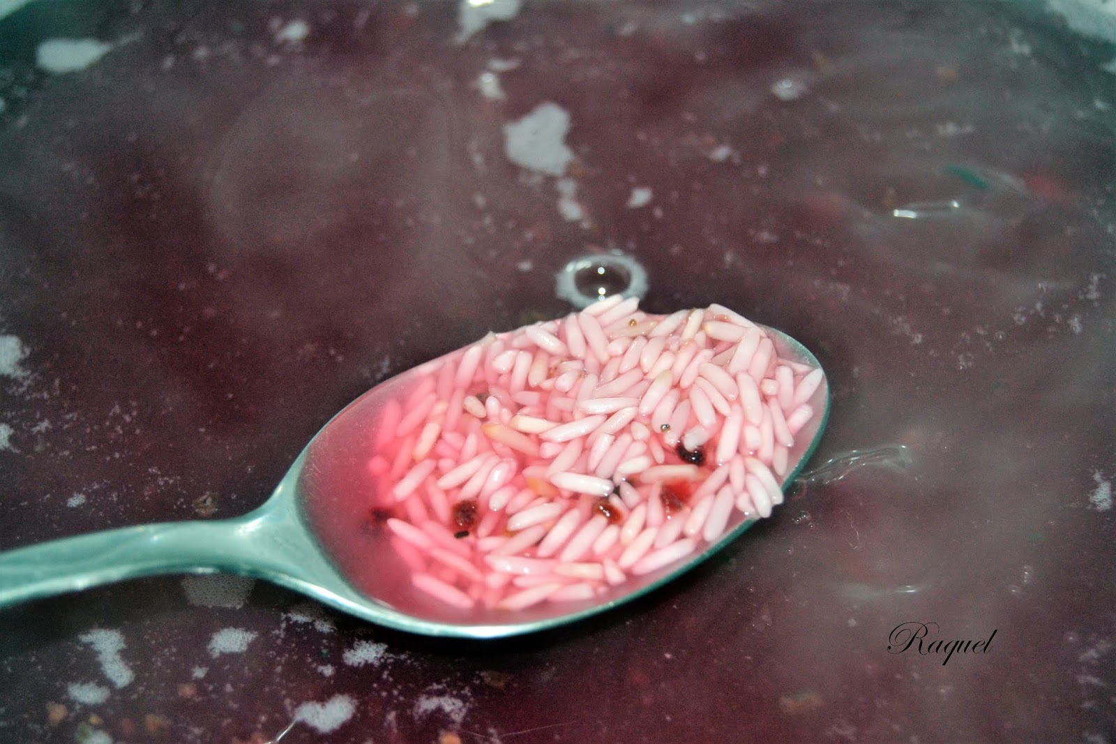 Mi Diversión en la cocina: Arroz rosa con sepia a la plancha