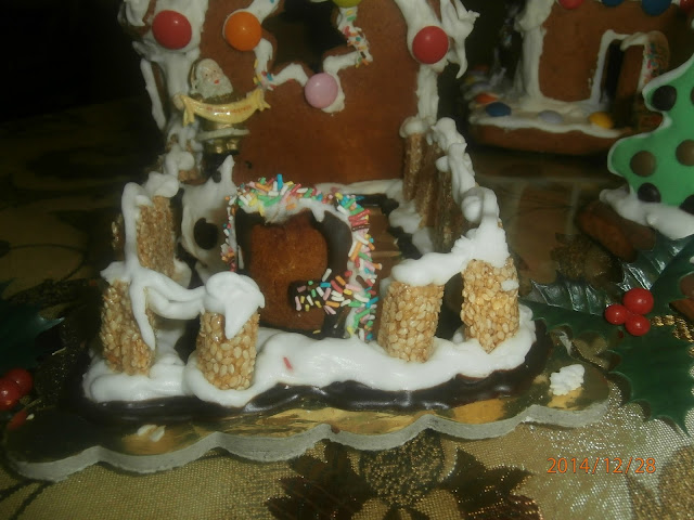 ΠΛΑΘΩ ΖΥΜΑΡΑΚΙΑ ΜΕ ΤΑ ΔΥΟ ΧΕΡΑΚΙΑ ..: GINGERBREAD ΜΠΙΣΚΟΤΑΚΙΑ ΚΑΙ ΤΟ ...