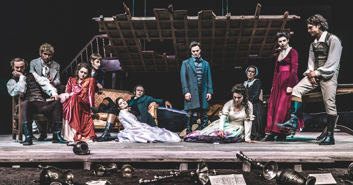 THEATROLOGA KAI ALLA : Oι μεγάλες επιτυχίες «Οικογενειακή Γιορτή ...