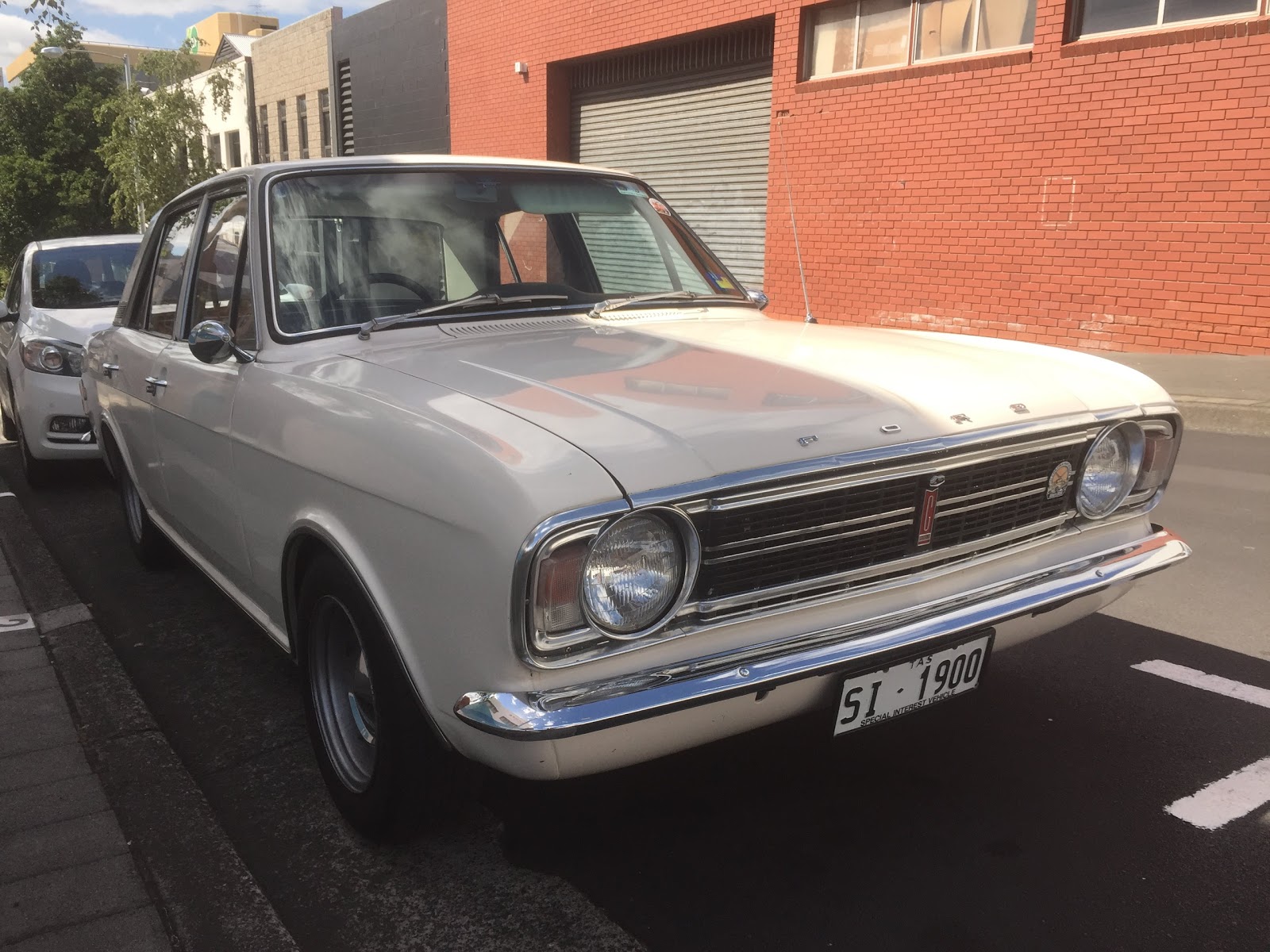 Random # 195: Mk II Cortina GT