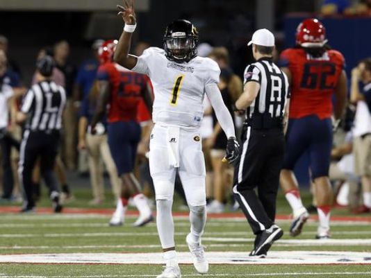 Kingi Knox Presents The GREATEST Fan: 2016