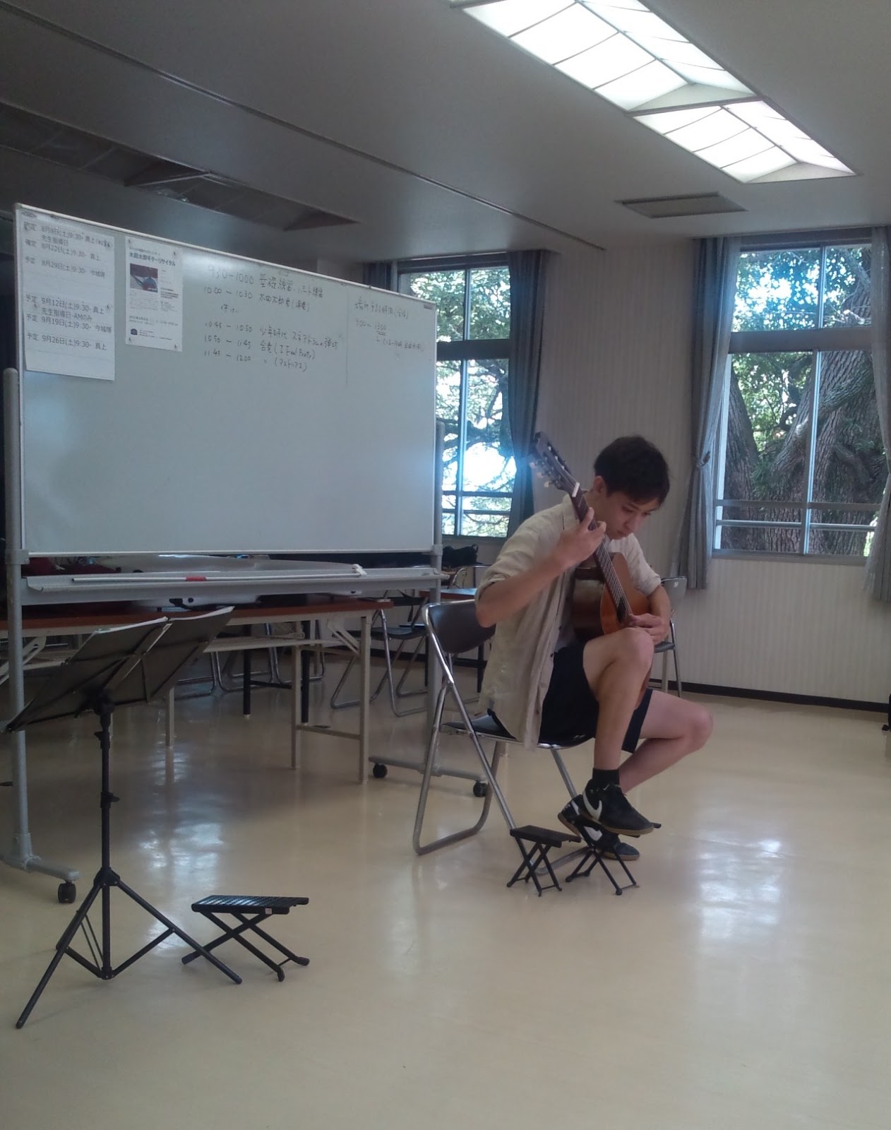 高槻ギタークラブ: 太田太郎(Taro Ohta-Weir)君がクラブを訪問