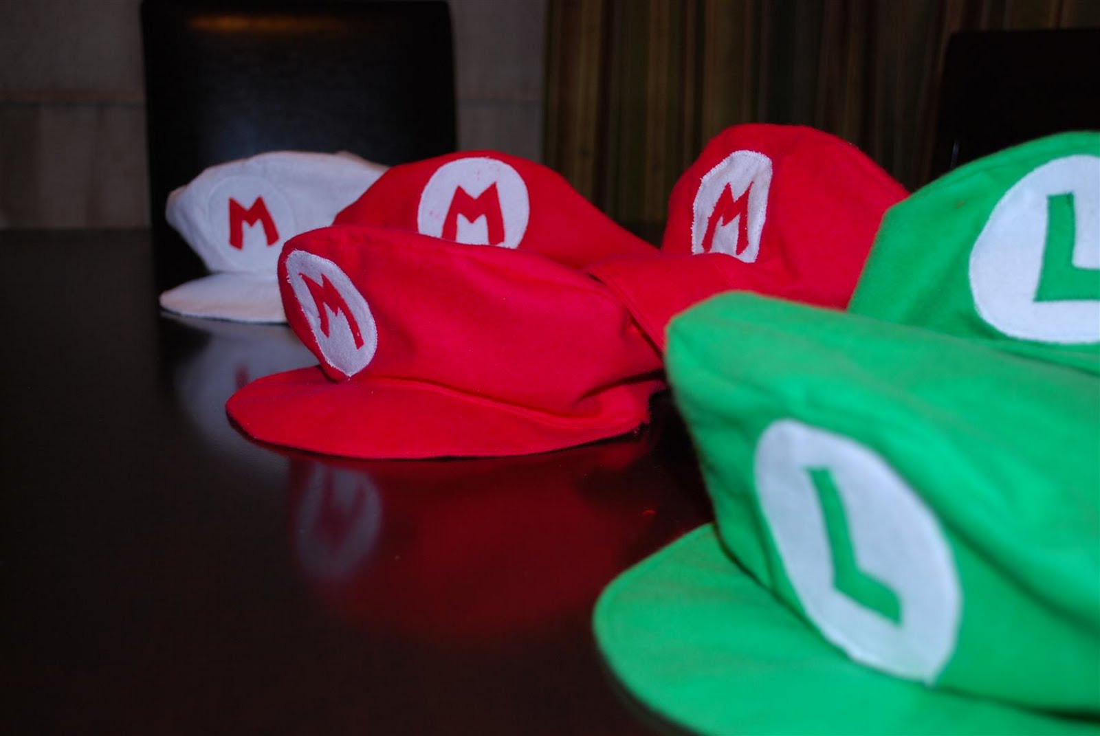 craftyc0rn3r: Super Mario Caps
