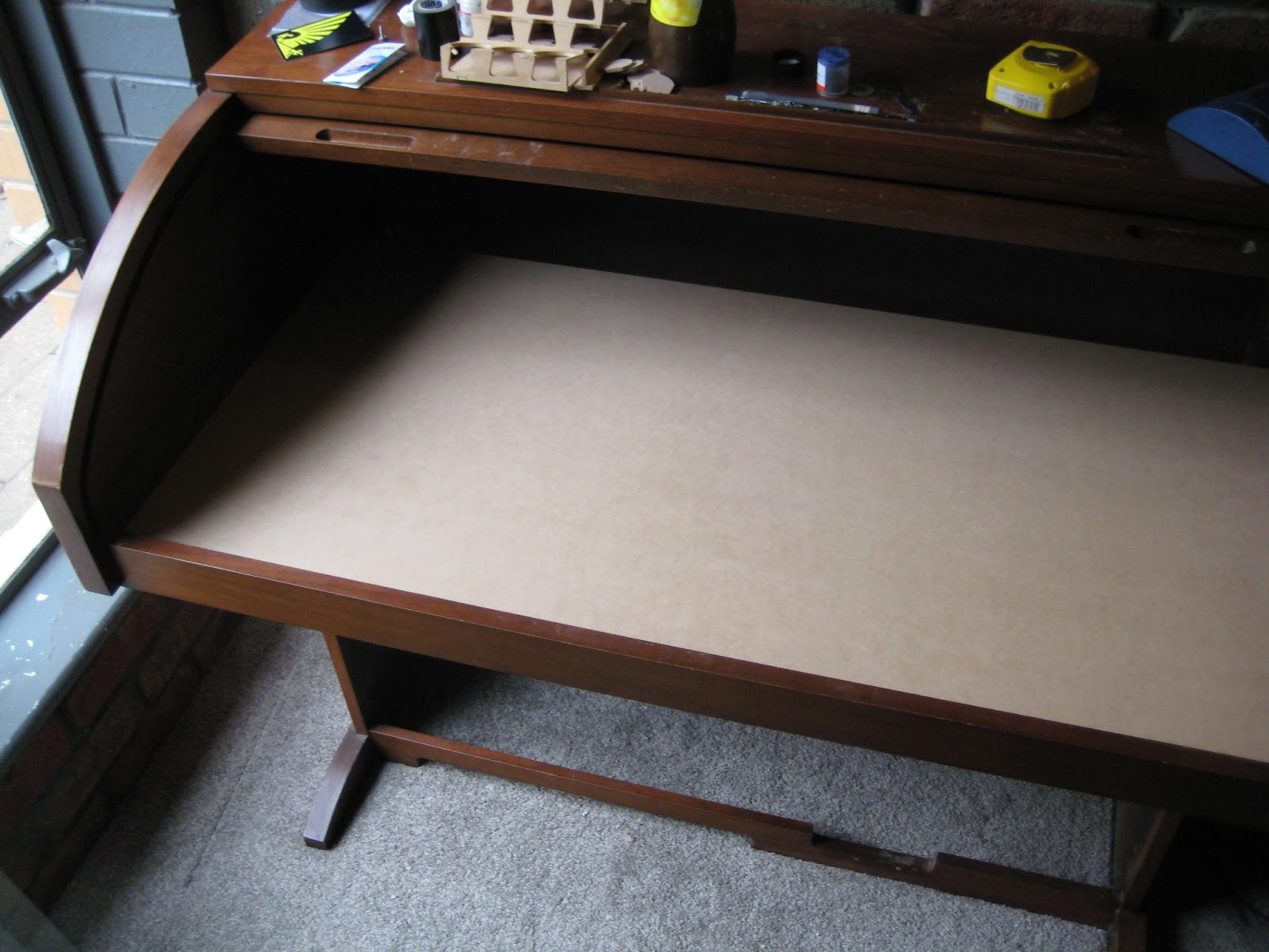 The Thunder Guard: DIY Hobby Desk