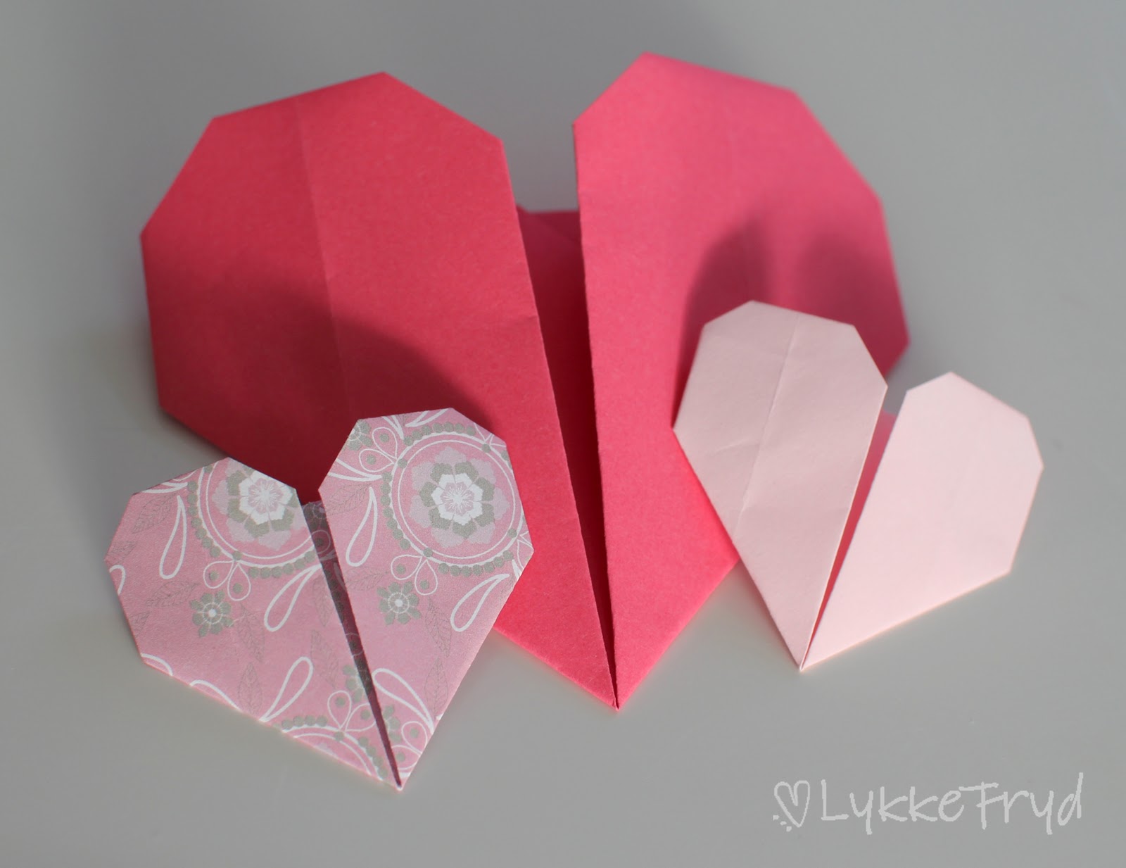 Lykkefryd: {Gjør det selv} Bretting av papirhjerter