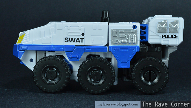 The Rave Corner: Transformers Generations Combiner Wars Deluxe Class ...