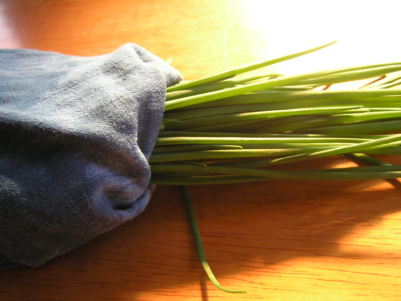 Using, Harvesting, And Storing Fresh Chives - A Life Unprocessed