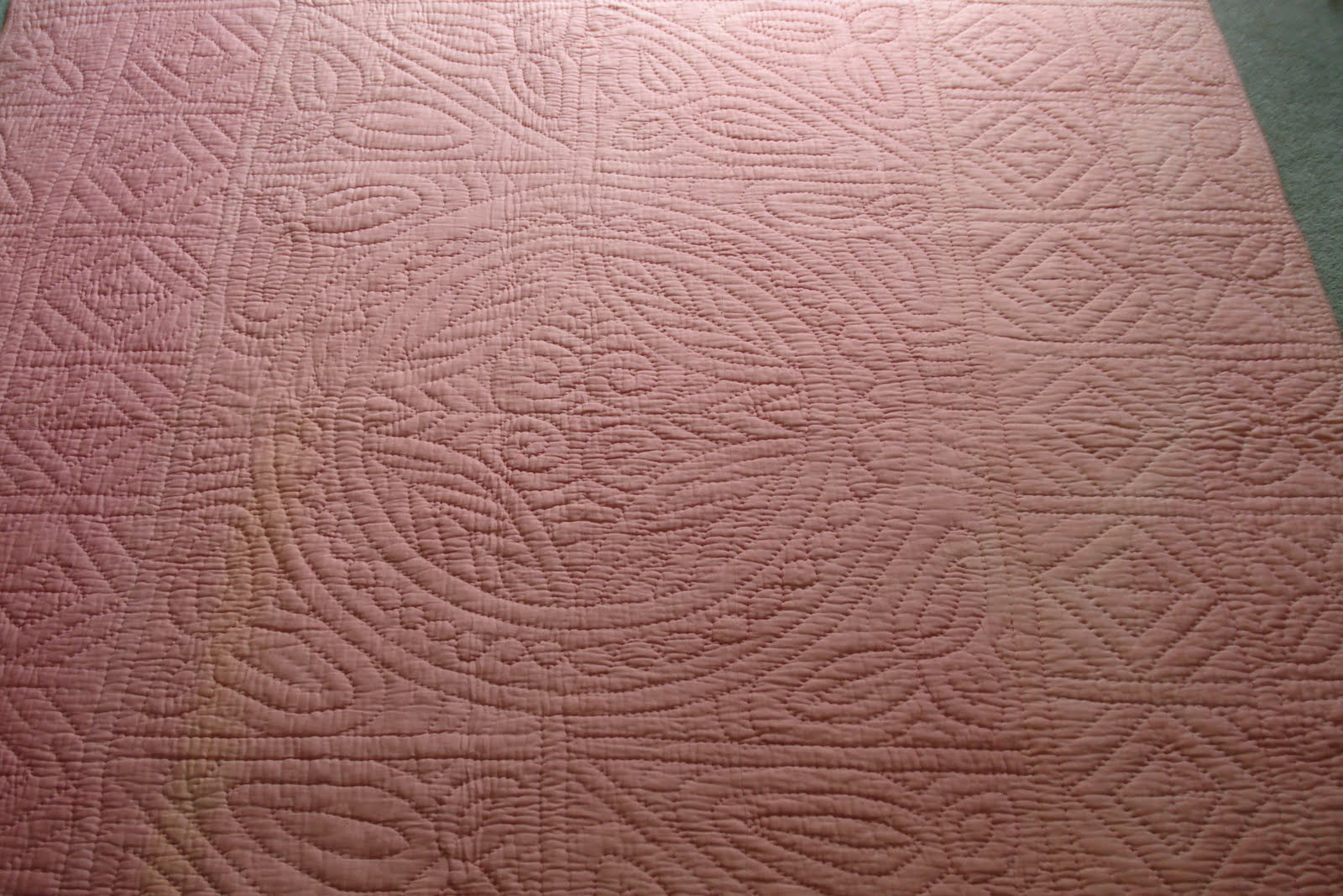 Welsh Quilts: Green Floral Welsh Wholecloth Quilt