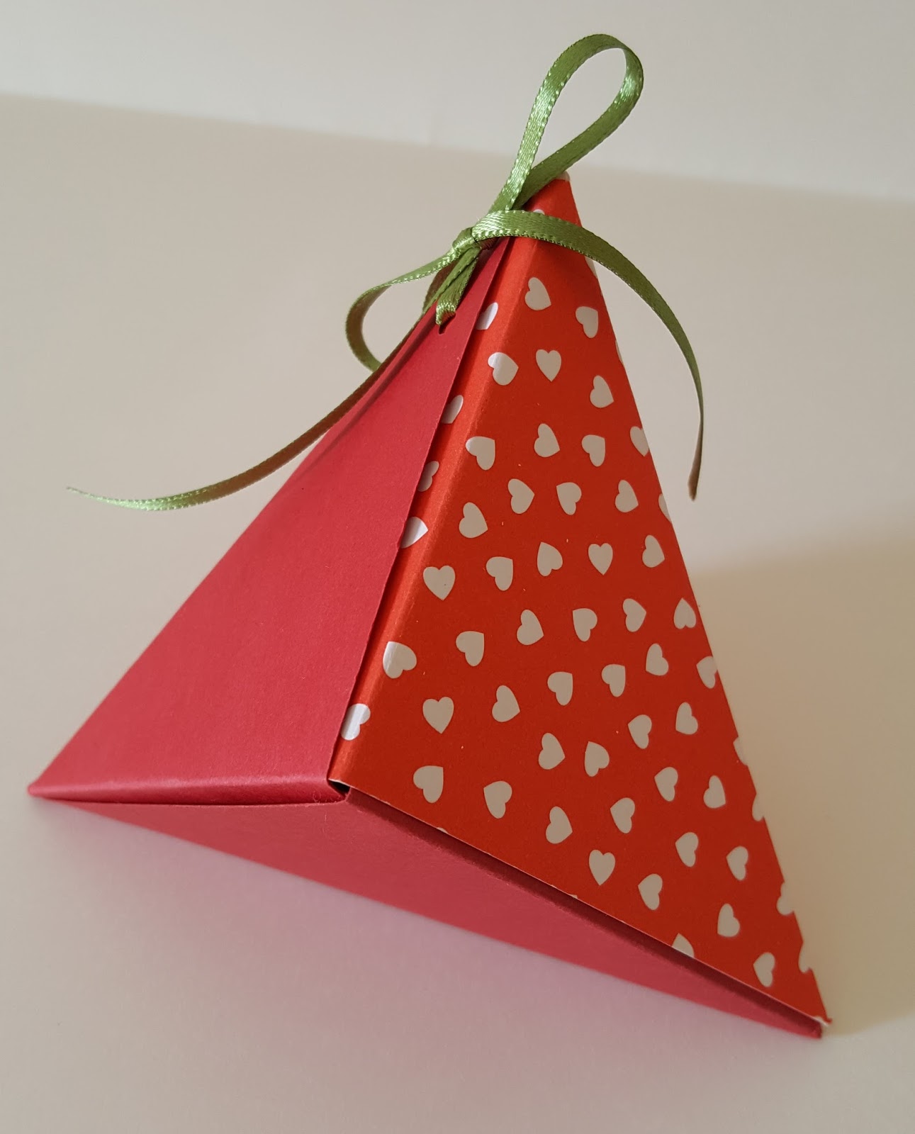 Triangle Origami Gift Box triangle-origami-gift-box