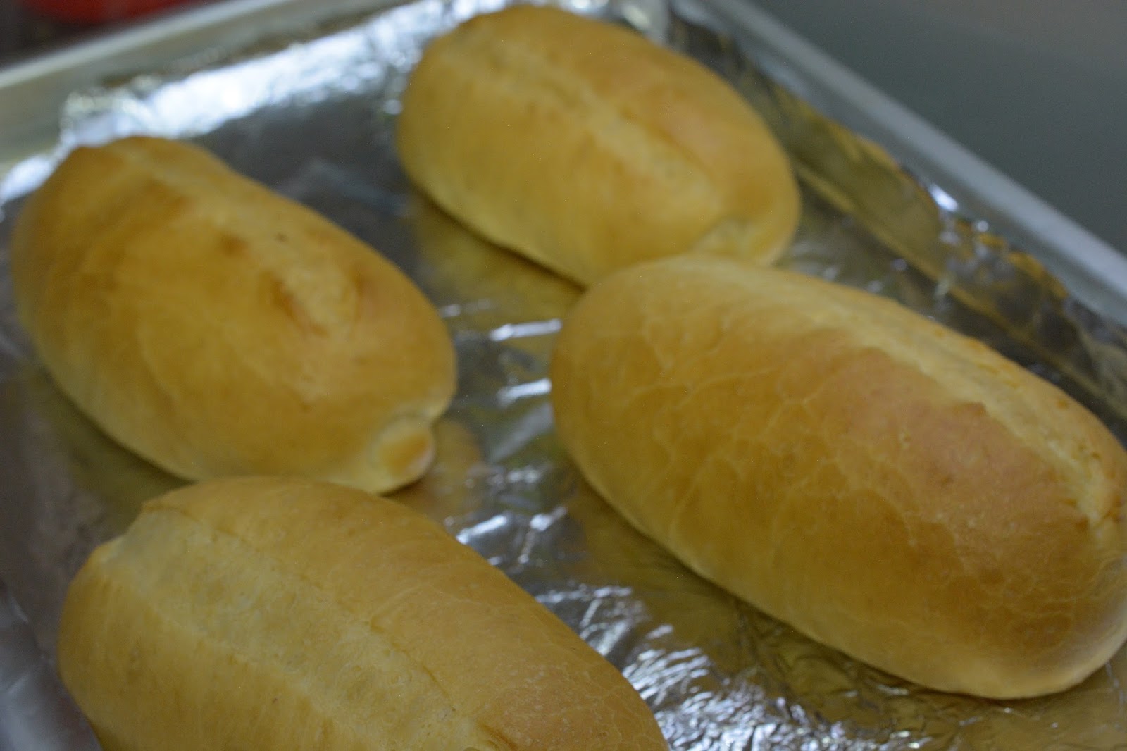 Asian Bread : Bahn Mi round end - Paula Cooking Fingers