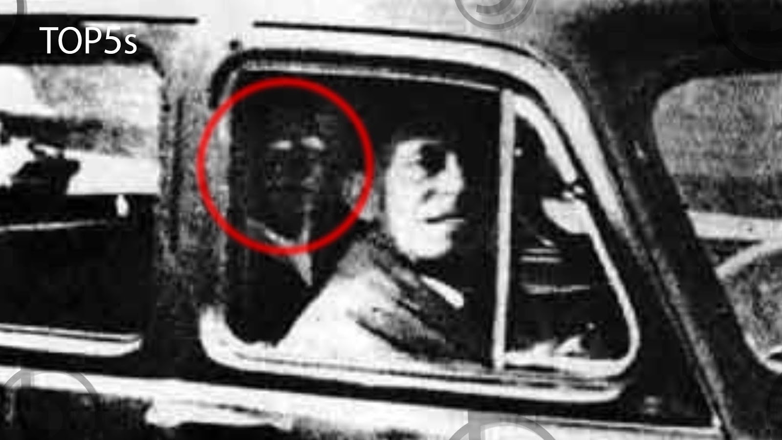 5 Creepy Unexplained Ghost Photos