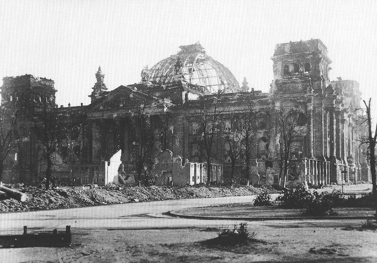 el bombardeo del reichstag en la segunda guerra mundial - Taringa!