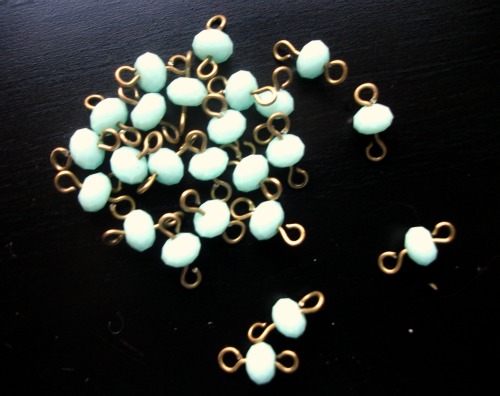 Miss Lovie: Wrap it Up Necklace-A Tutorial