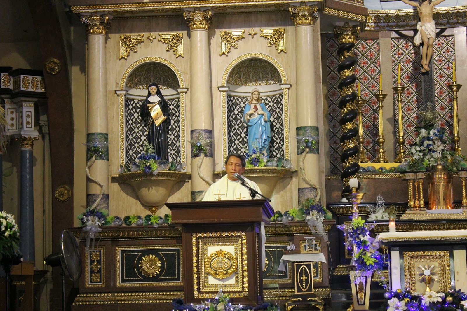 Stay, Stray, Play and Feast: St. Anthony de Padua Church: Iriga City ...