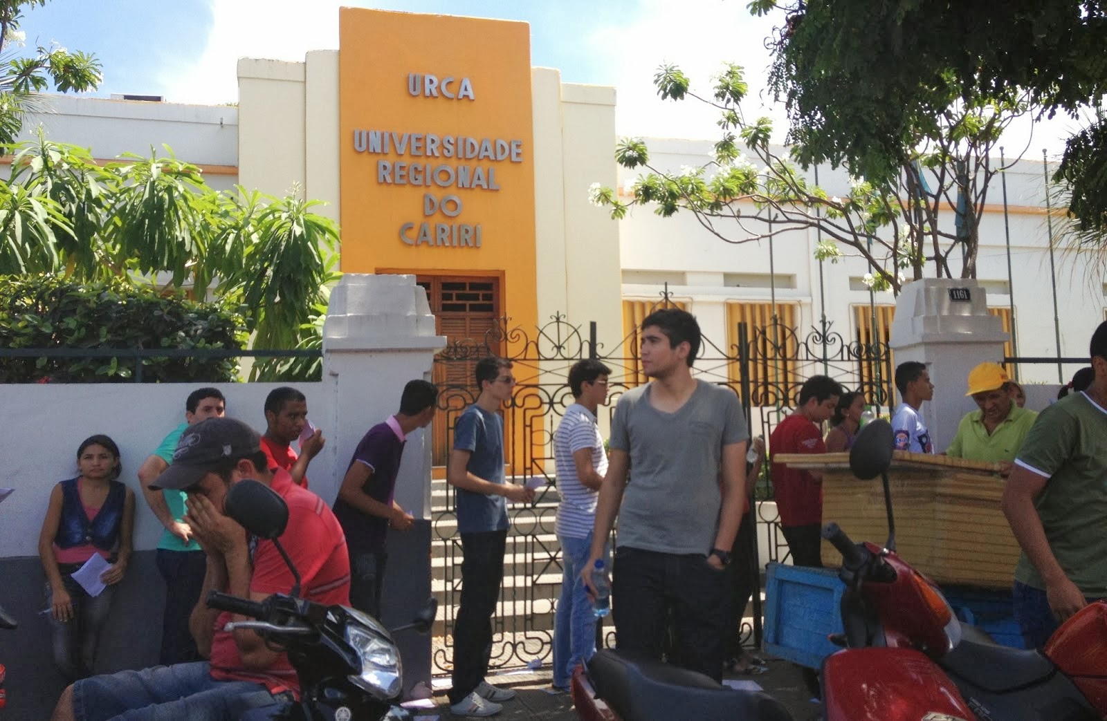 Blog de Altaneira: 10.500 inscritos fazem vestibular da URCA neste ...