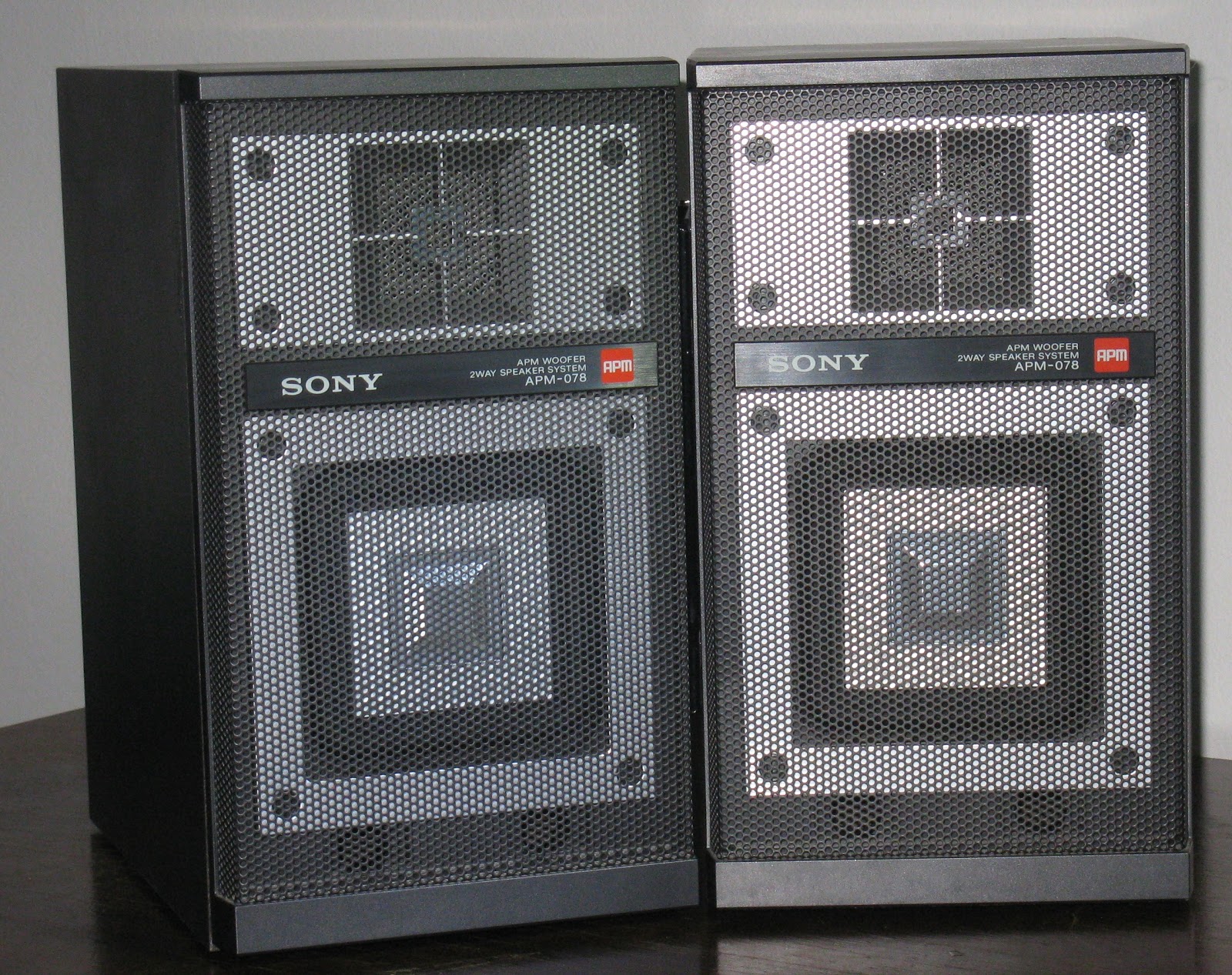 Housefidelity: Sony APM 078