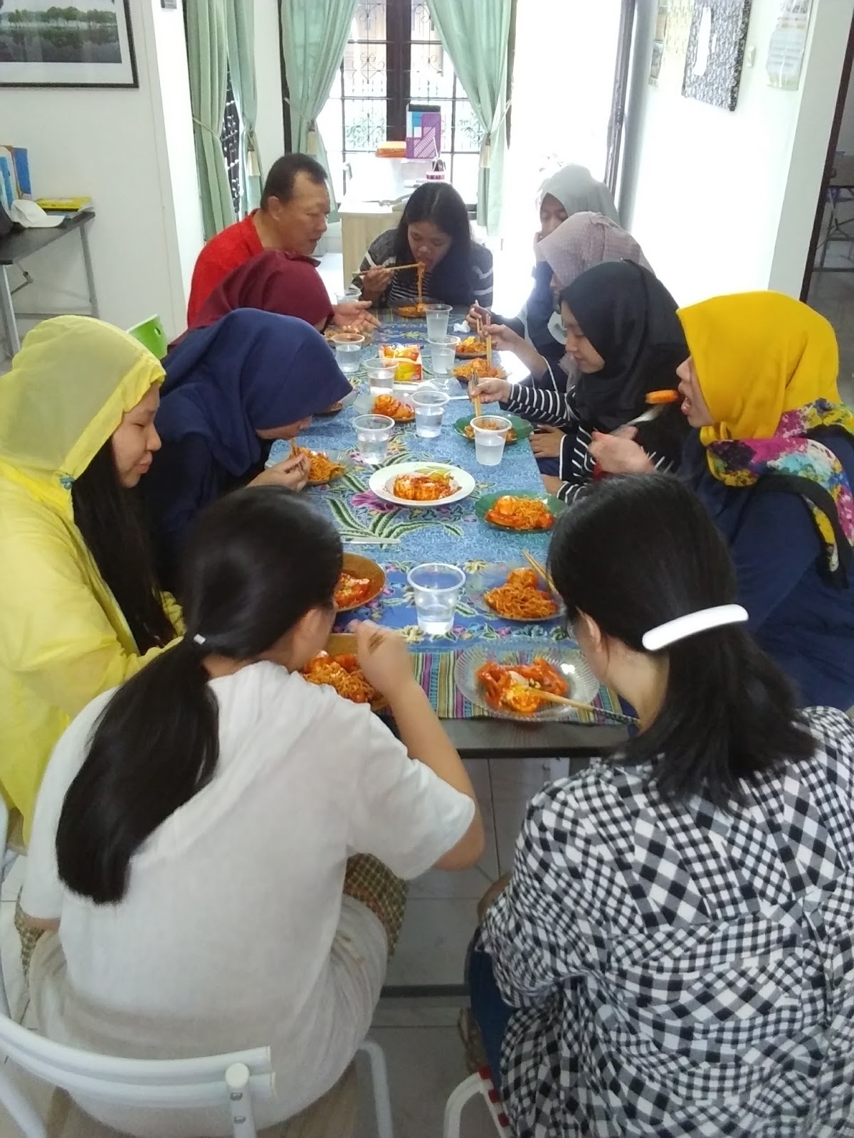 Cooking Class Korea KCC Sejong - TTeok Bok Gi 떡볶이 만들기