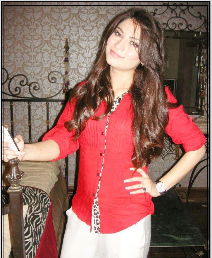 Pakistani Girls: Ayesha Gulzar