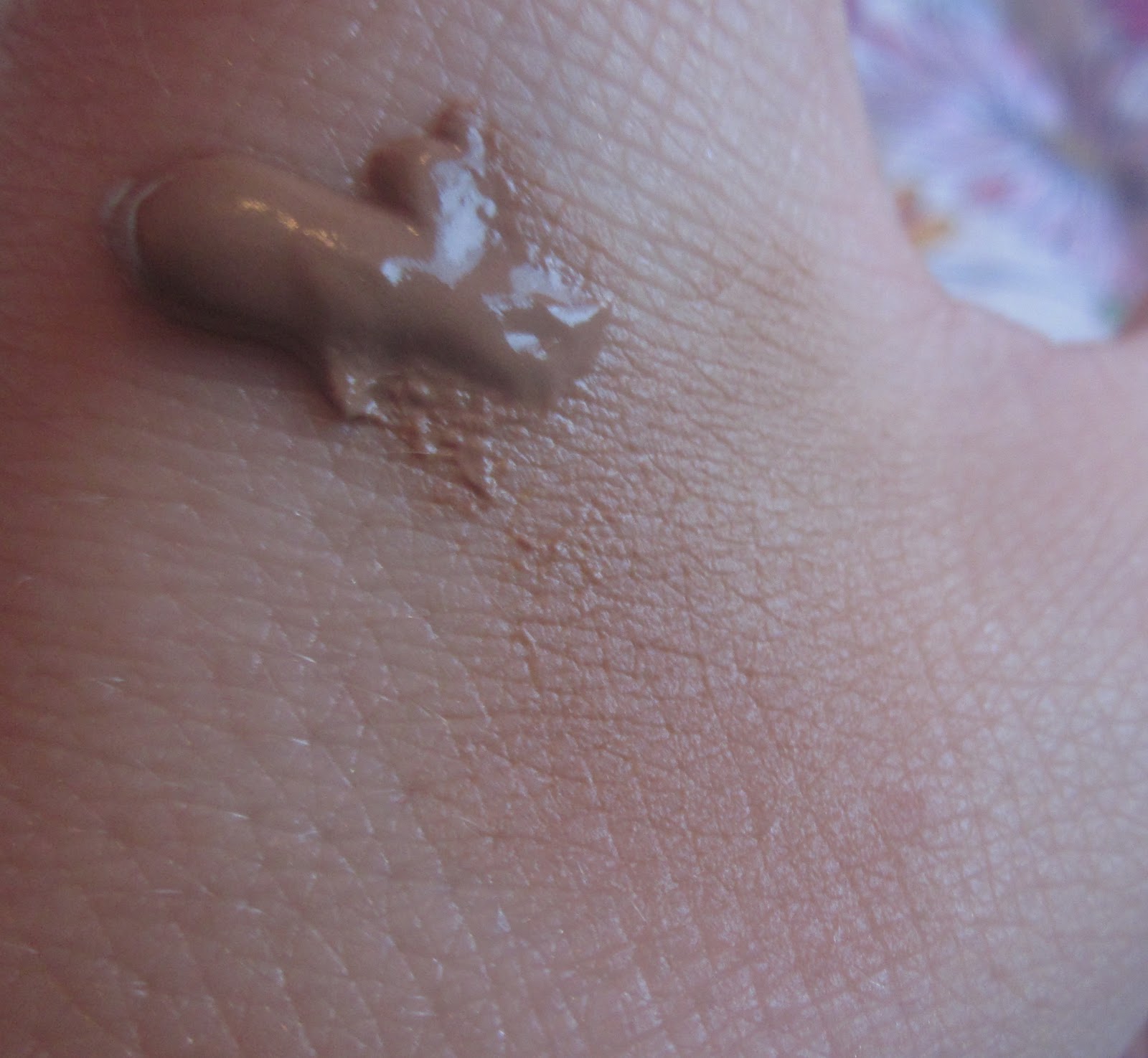 Its a Blondes Life!: No7 Intelligent Colour Foundation Review