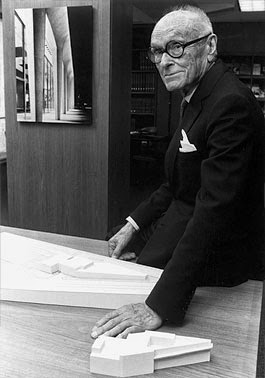 dveraux: Philip Johnson