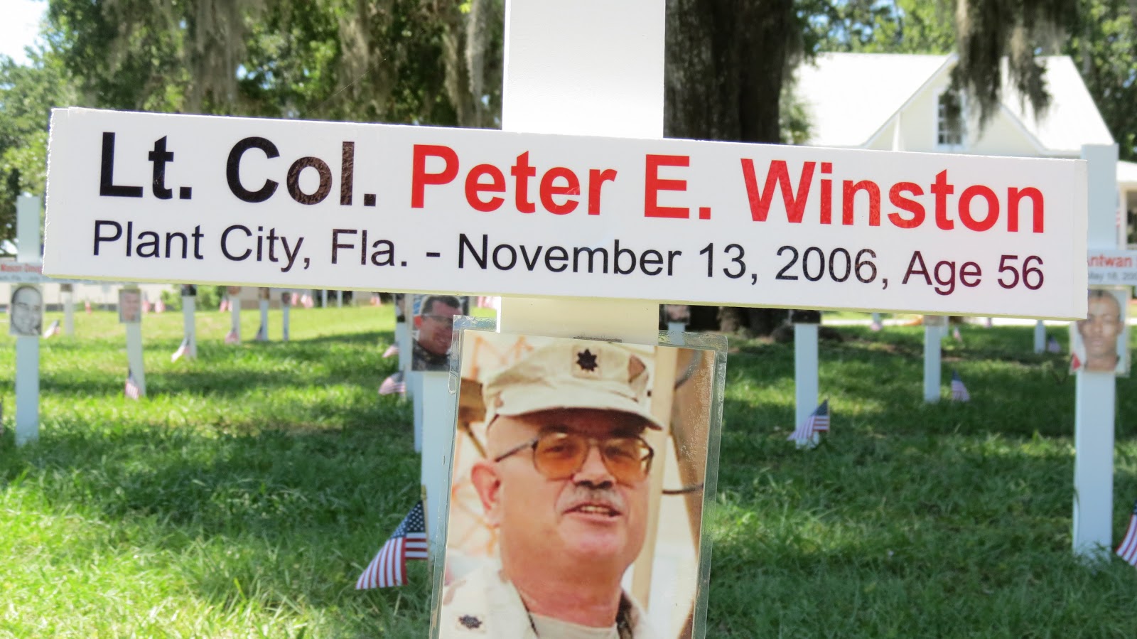 Combat PTSD News | Wounded Times: Hundreds of crosses honor Floridians ...