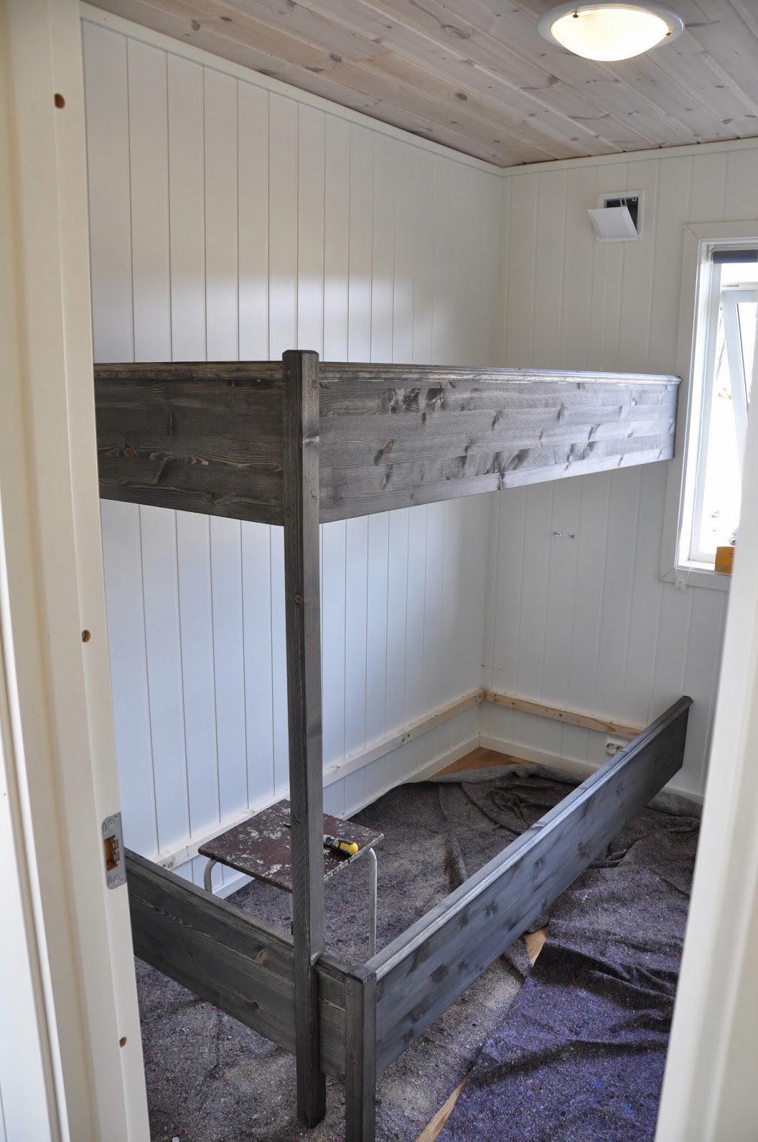 hytte og sånt: Plassbygd seng