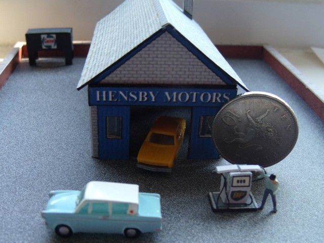 N Gauge Model Making: 1950/60's Garage and Petrol Station N Scale Card ...