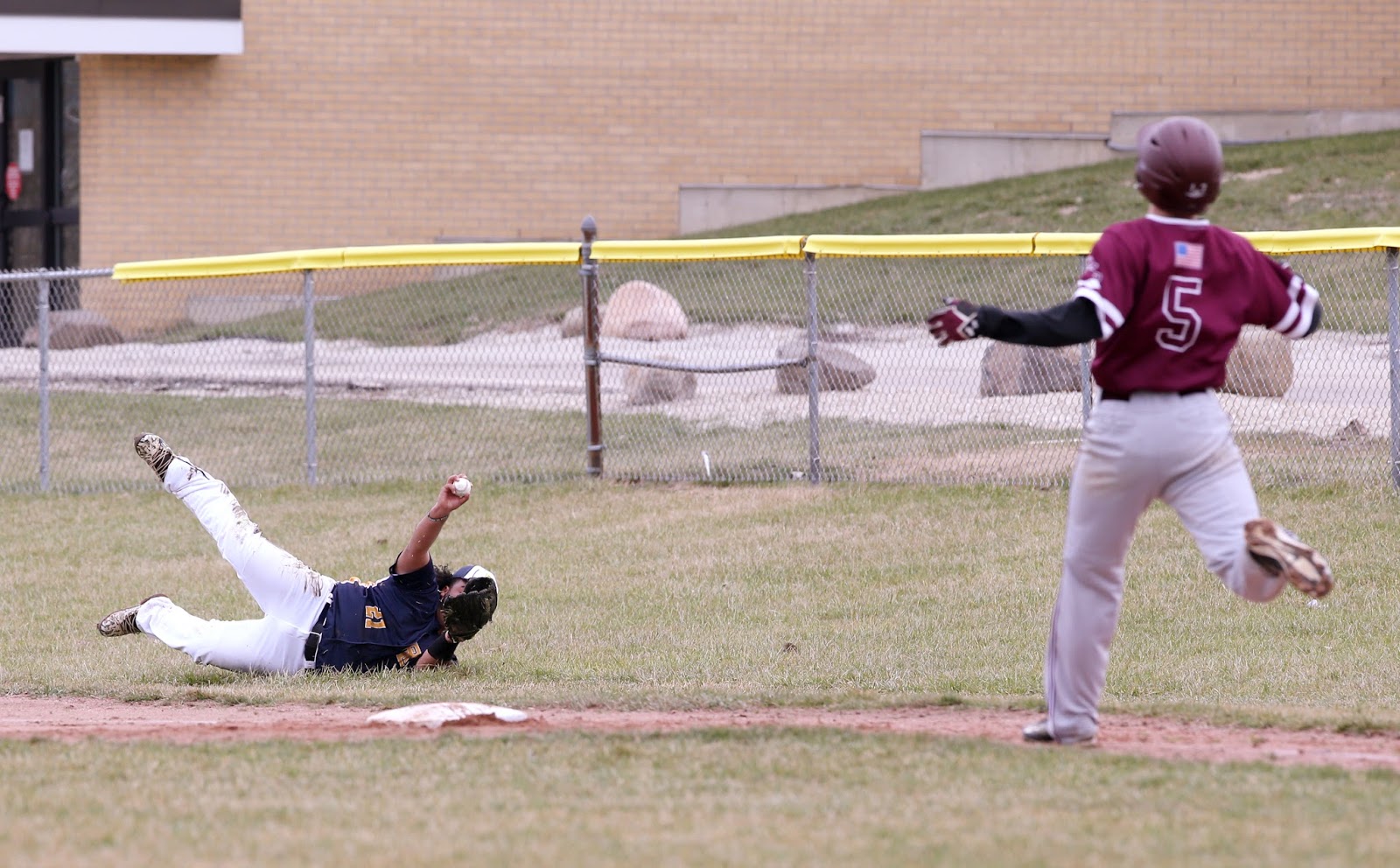Mark Kodiak Ukena: IHSA Varsity Baseball: Zion-Benton vs Round Lake