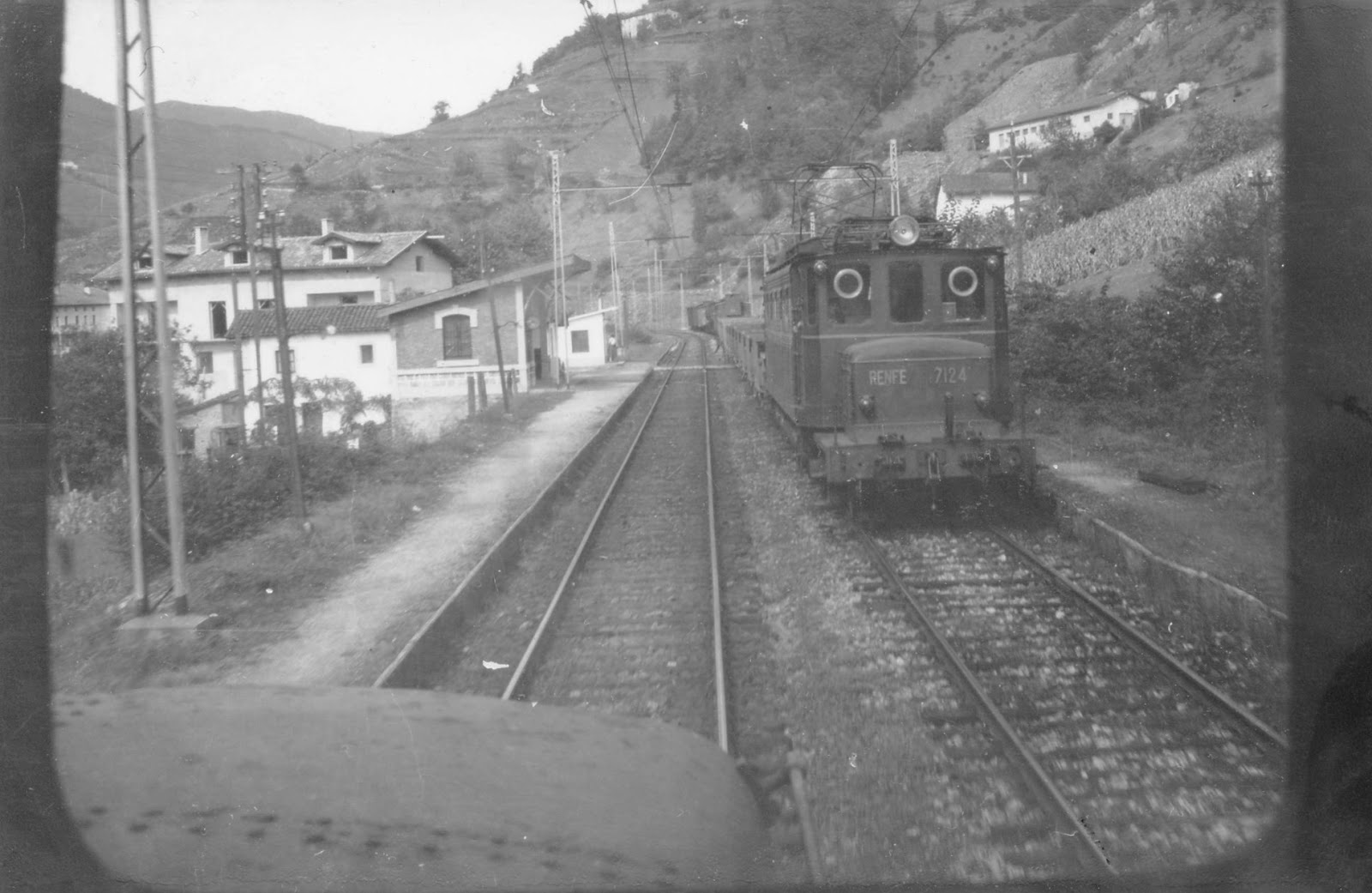 Historias del tren: EL FERROCARRIL (TAMBIÉN) CUMPLE 150 AÑOS EN GIPUZKOA