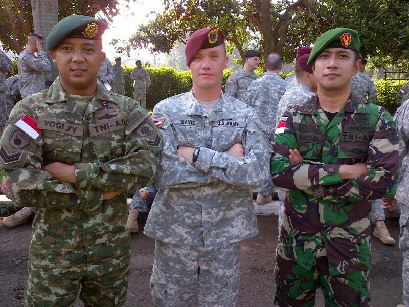 Dunia Militer Etc: Seragam Militer 25 Negara adalah Produk dari Indonesia