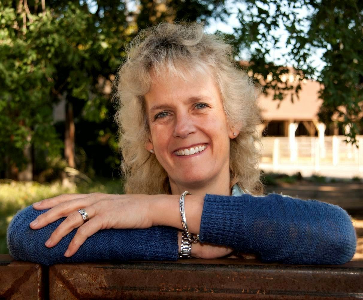 CAST: GMO--Debate, Publications, and Weird Fish