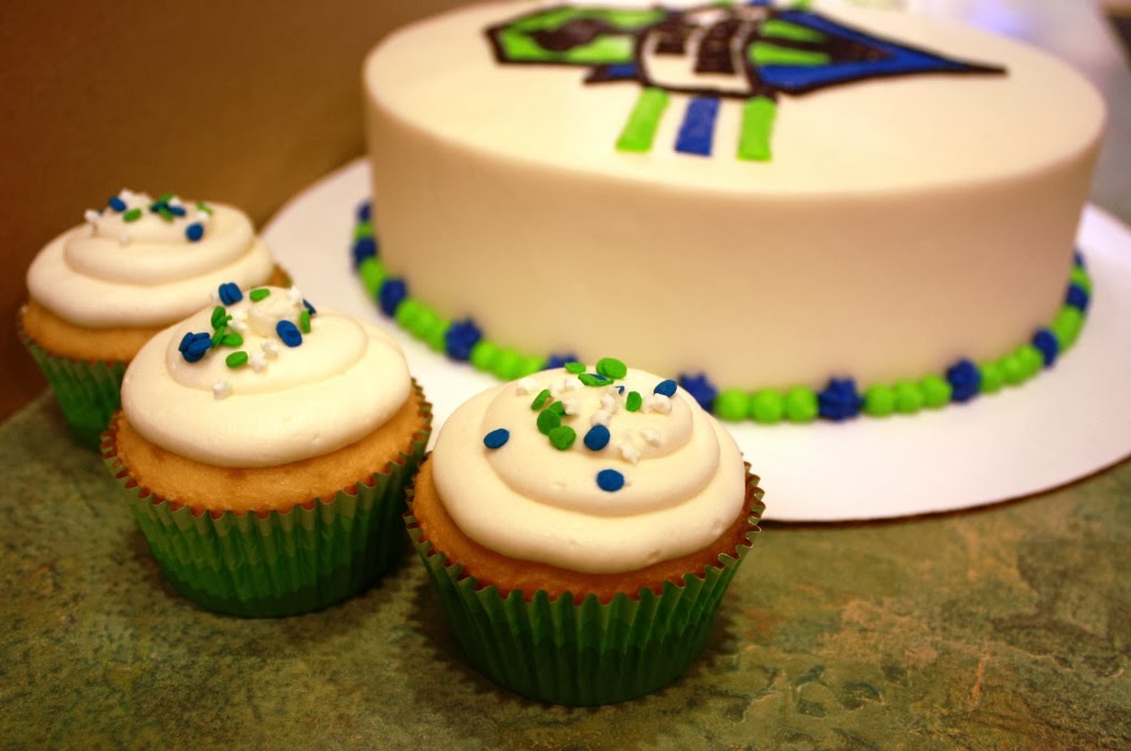 Party Cakes: Sounders Cake and Cupcakes for Brianna