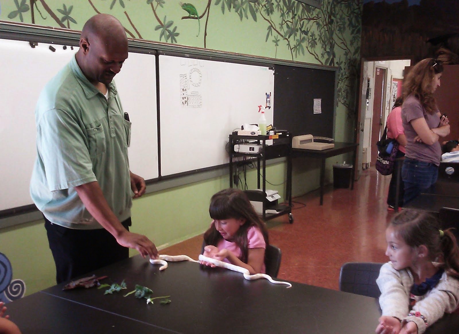 Los Angeles Unified School District : Field Trip Options