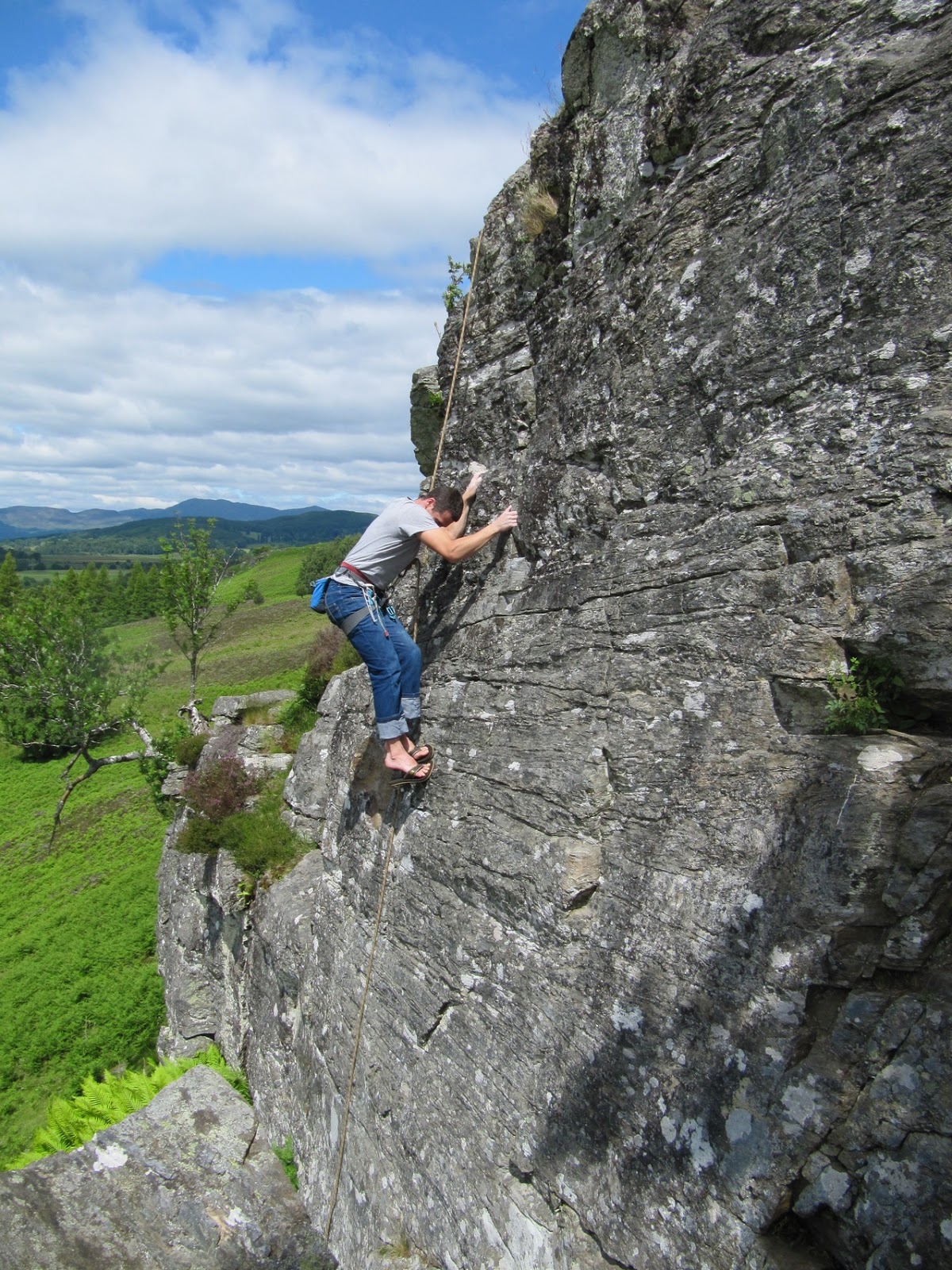 A J Thorley Mountaineering: Creag Na-H-Eighe, Loch Rannoch & Craig Varr ...